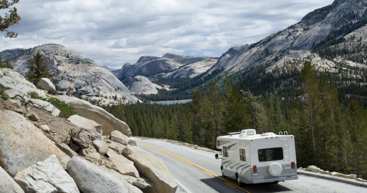 Budget Travel | Our Best Tips for Traveling By RV