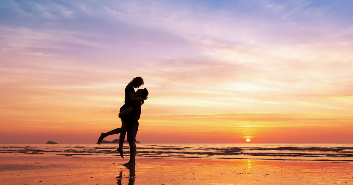 Budget Travel | 19 Romantic Staycation Ideas for Valentine's Day…