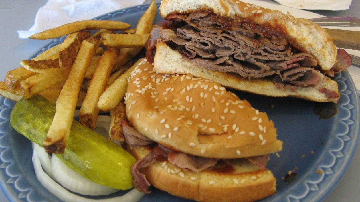 WORST Restaurant Meals in America | Budget Travel