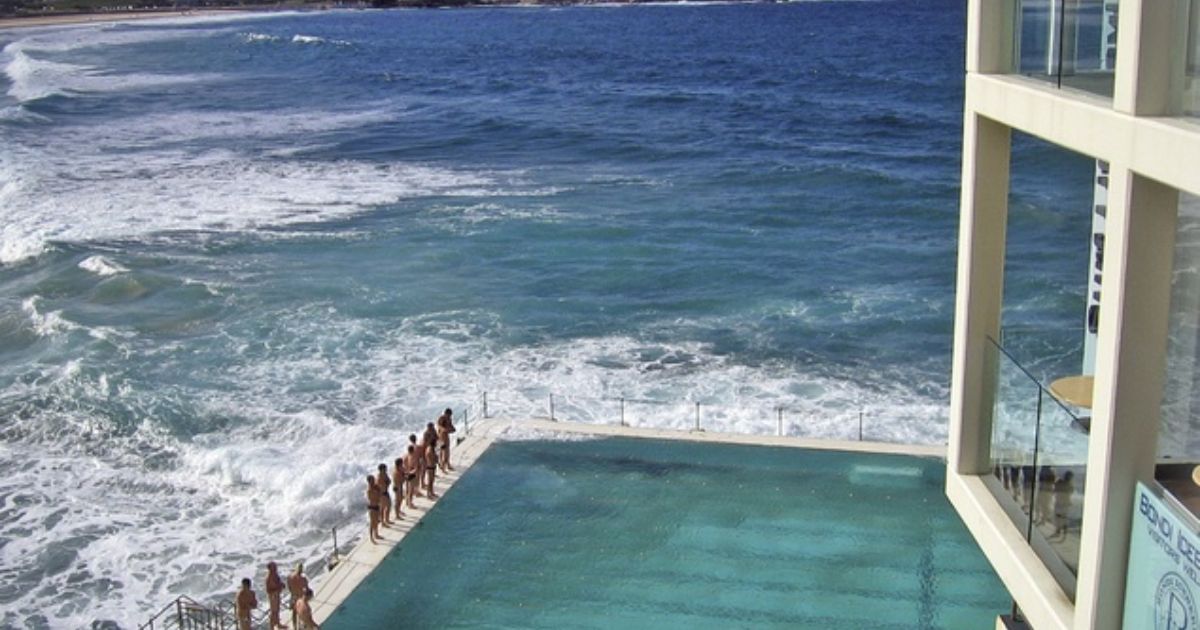 10 Gorgeous Pools You Won't Believe Are Public | Budget Travel