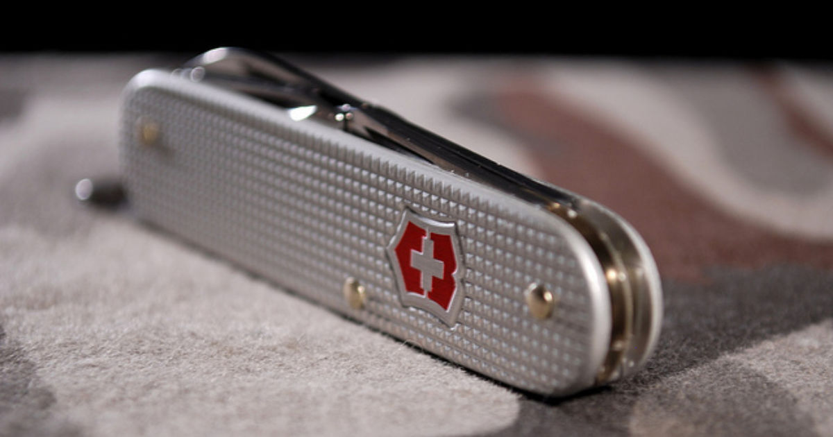 TSA To Allow Small Knives Back On Planes Budget Travel tsa-to-allow-small-knives-back-on-planes-budget-travel