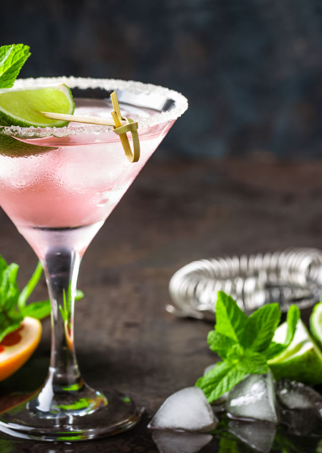 Cocktails at Your Service: 8 Hotels With Amazing… | Budget Travel