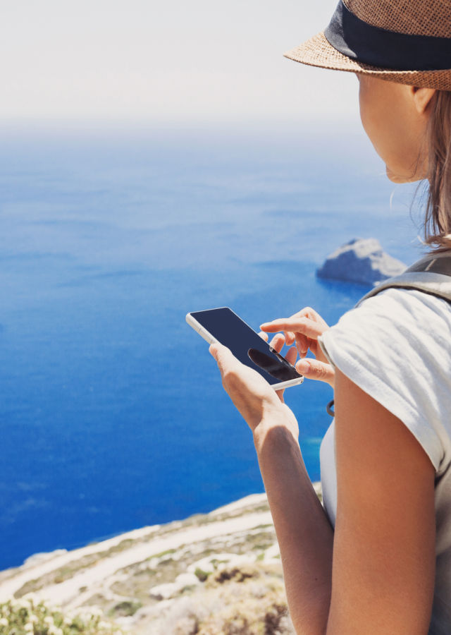 7 Best Mobile Phones for Travelers | Budget Travel